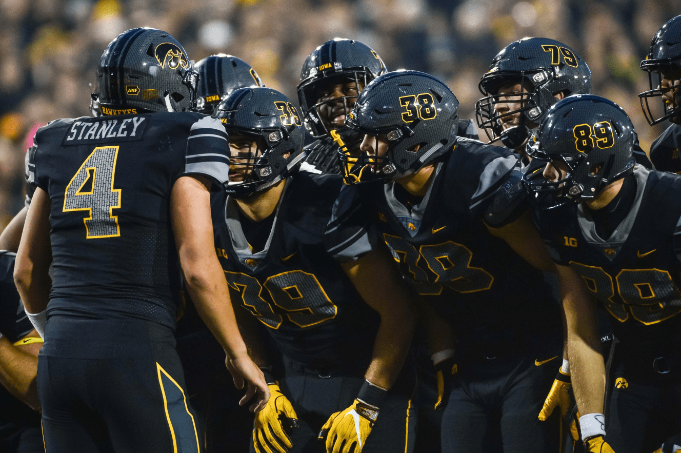 The 5 Best Iowa Hawkeyes Football Uniforms of All Time – CFB Select